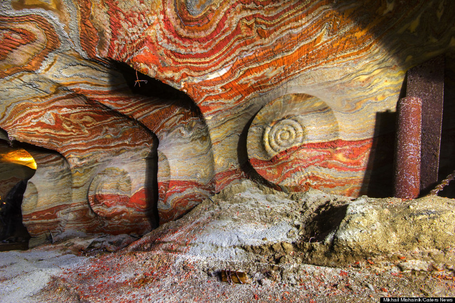 Deep Beneath This Russian City, Miles Of Technicolor Caves Share Their ...