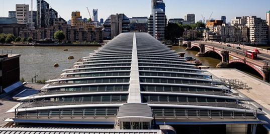 World’s Largest Solar Bridge Complete in London – Orta Blu